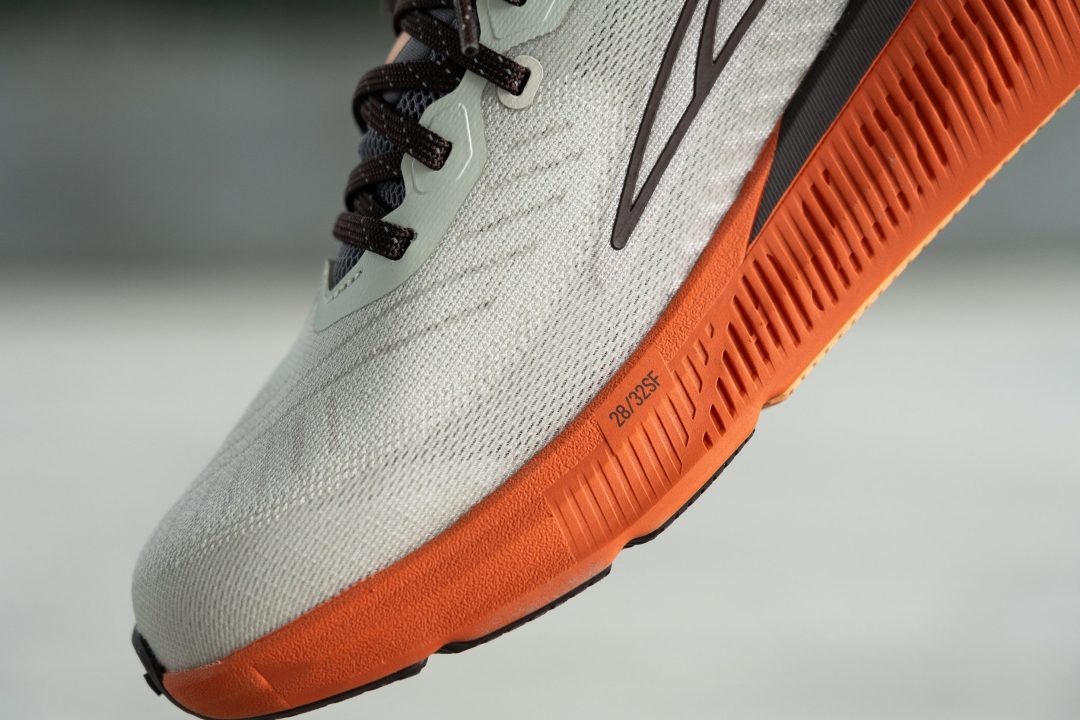 Cut in half: Altra Experience Form Review (2024) | RunRepeat