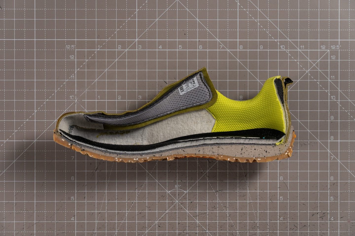 Cut in half: Scarpa Mojito Review (2024) | RunRepeat