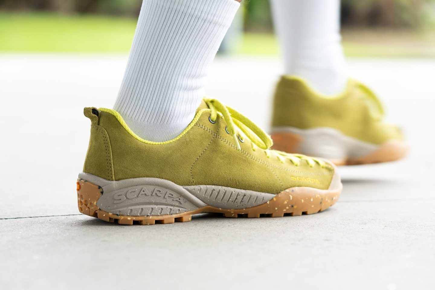 Cut in half: Scarpa Mojito Review | RunRepeat