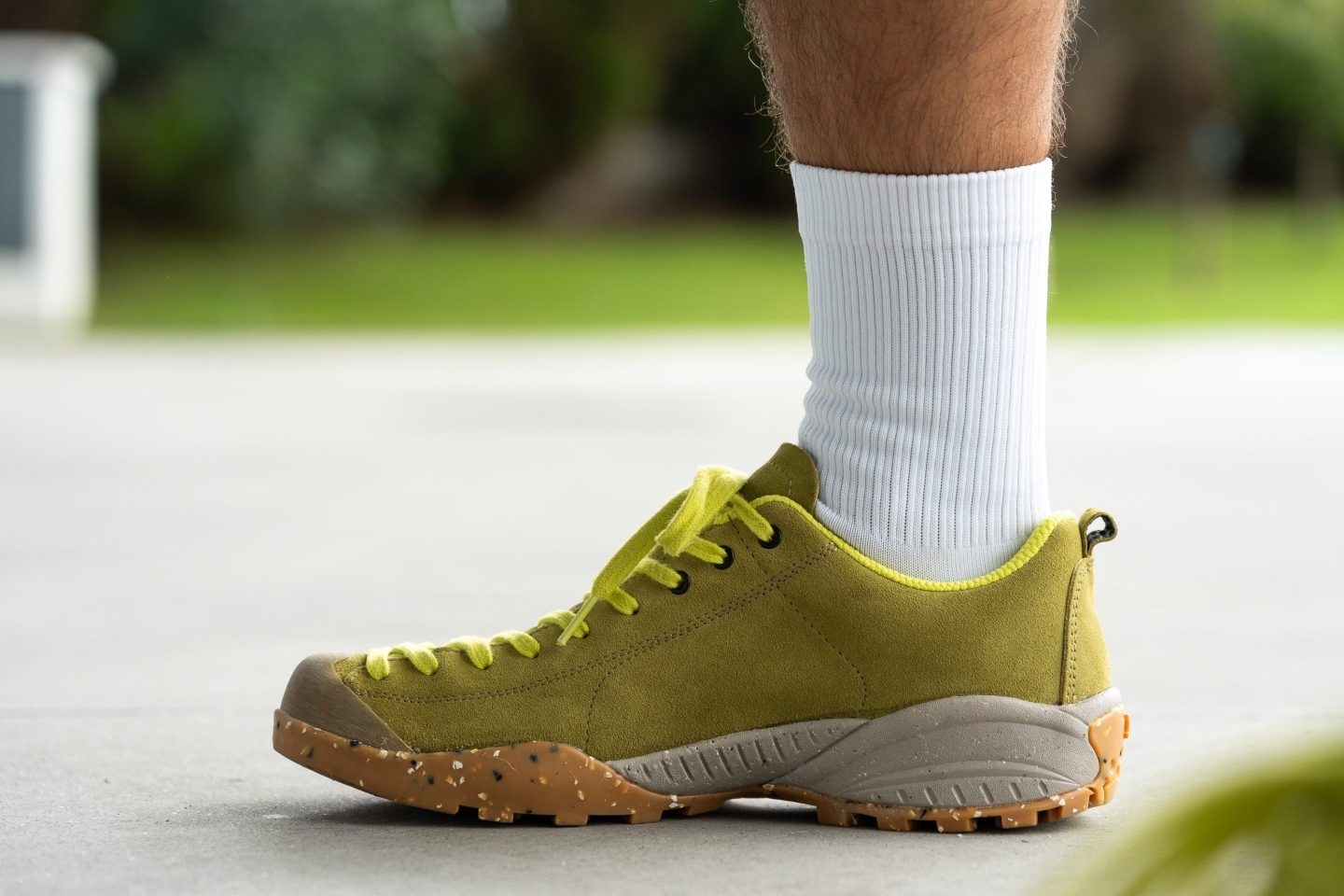 Cut in half: Scarpa Mojito Review | RunRepeat