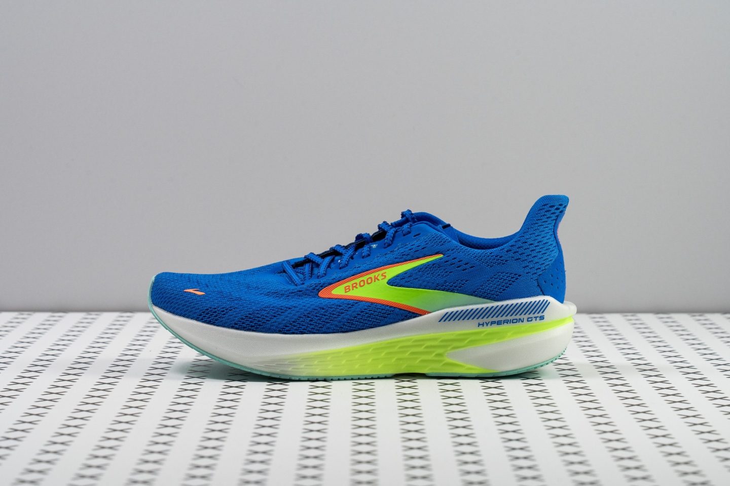 Cut in half: Brooks Hyperion GTS 2 Review (2025) | RunRepeat