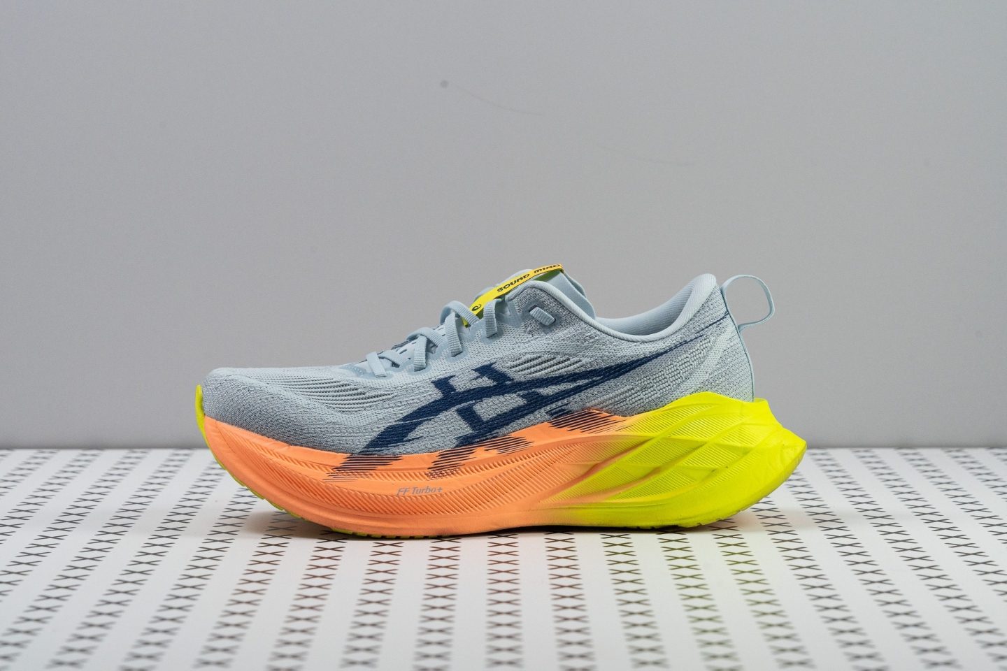 Cut in half: ASICS Superblast 2 Review (2024) | RunRepeat