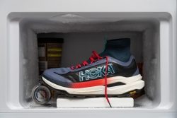 Cut in half: HOKA Tecton X 3 Review (2025) | RunRepeat