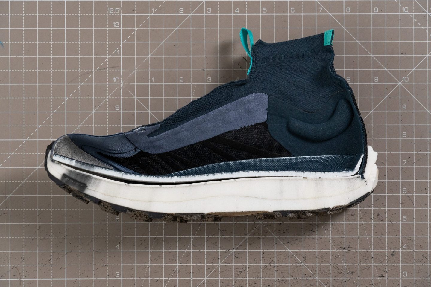 Cut in half: HOKA Tecton X 3 Review (2025) | RunRepeat