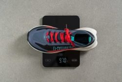 Cut in half: HOKA Tecton X 3 Review (2025) | RunRepeat