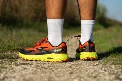 Cut in half: Brooks Cascadia 18 Review | RunRepeat