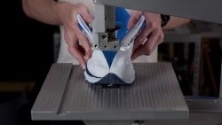 Cut in half: Mizuno Wave Sky 8 Review | RunRepeat