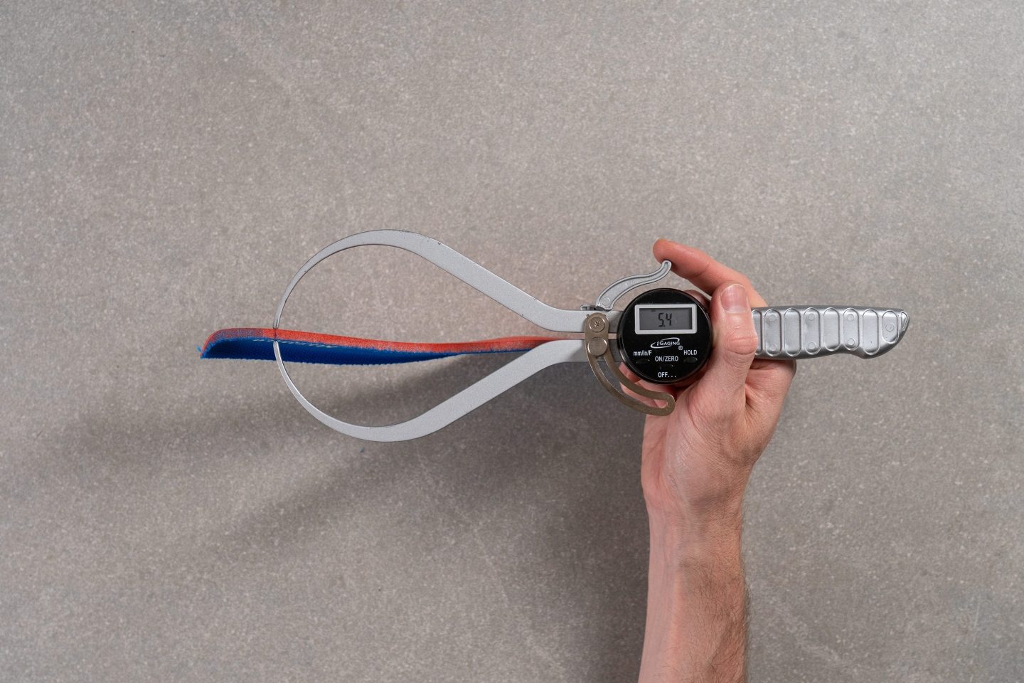 Cut in half: Mizuno Wave Sky 8 Review (2024) | RunRepeat