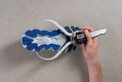 Cut in half: Mizuno Wave Sky 8 Review | RunRepeat