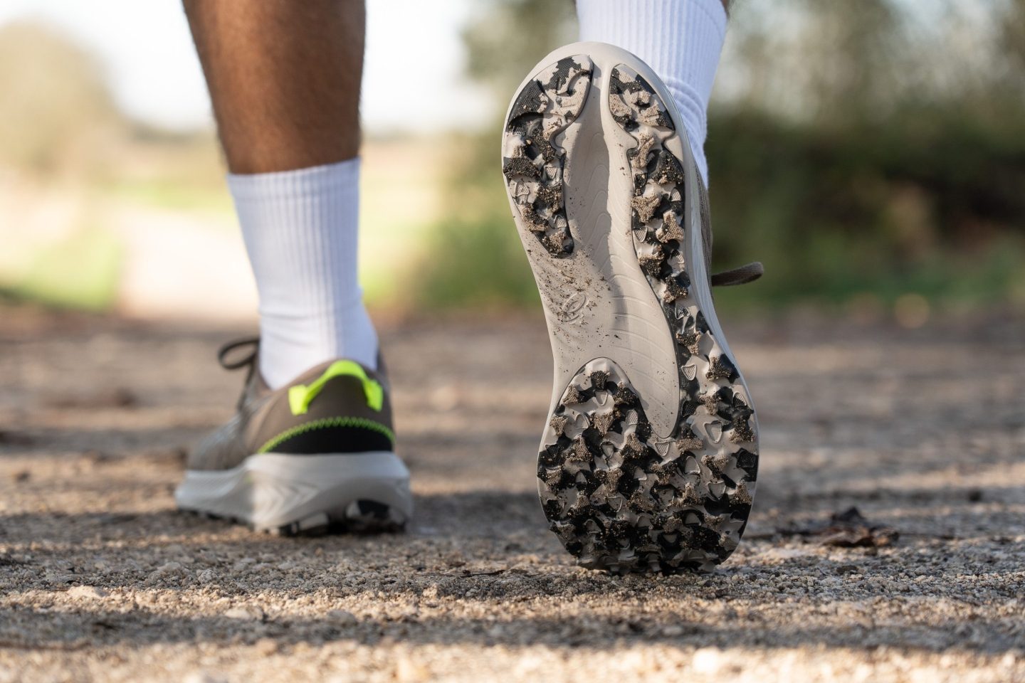 Cut in half: ASICS Gel Excite Trail 2 Review | RunRepeat