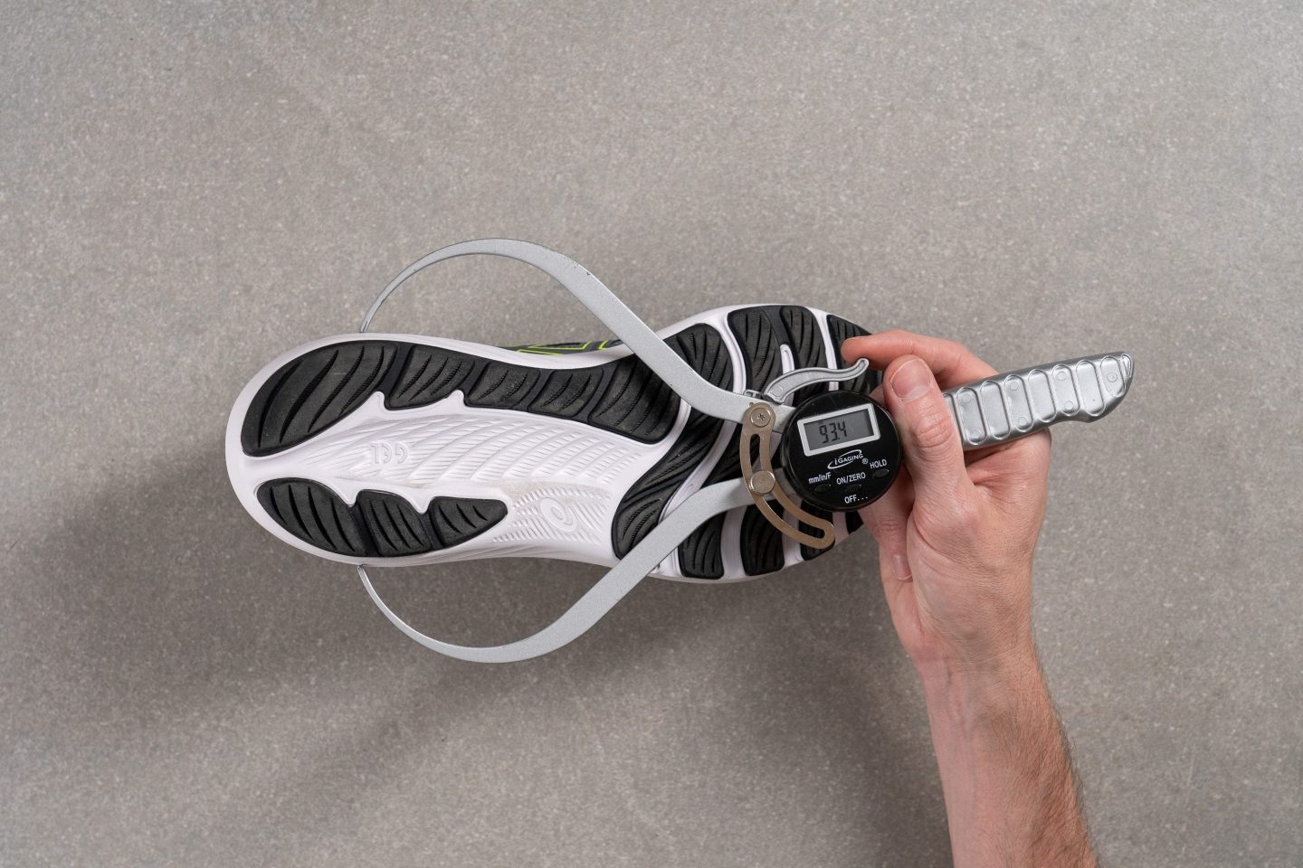 Cut in half: ASICS Gel Contend 9 Review (2024) | RunRepeat