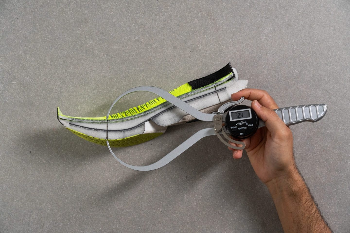Cut in half: Saucony Endorphin Elite 2 Review (2025) | RunRepeat