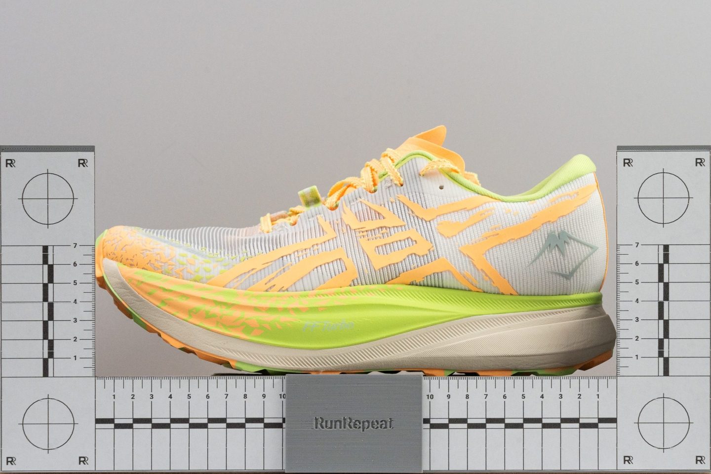 Cut in half: ASICS Metafuji Trail Review (2025) | RunRepeat
