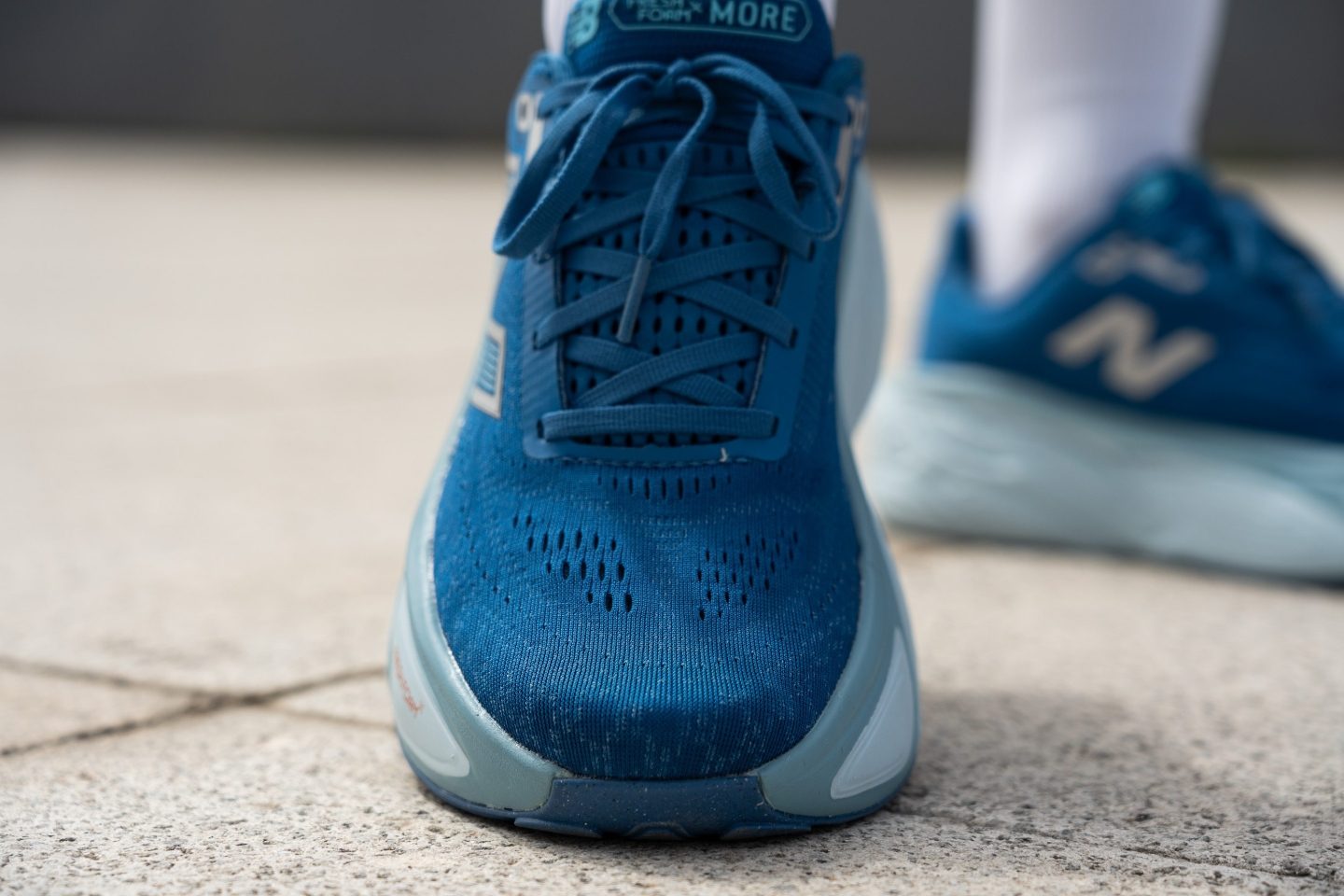 Cut in half: New Balance Fresh Foam X More v5 Review (2024) | RunRepeat