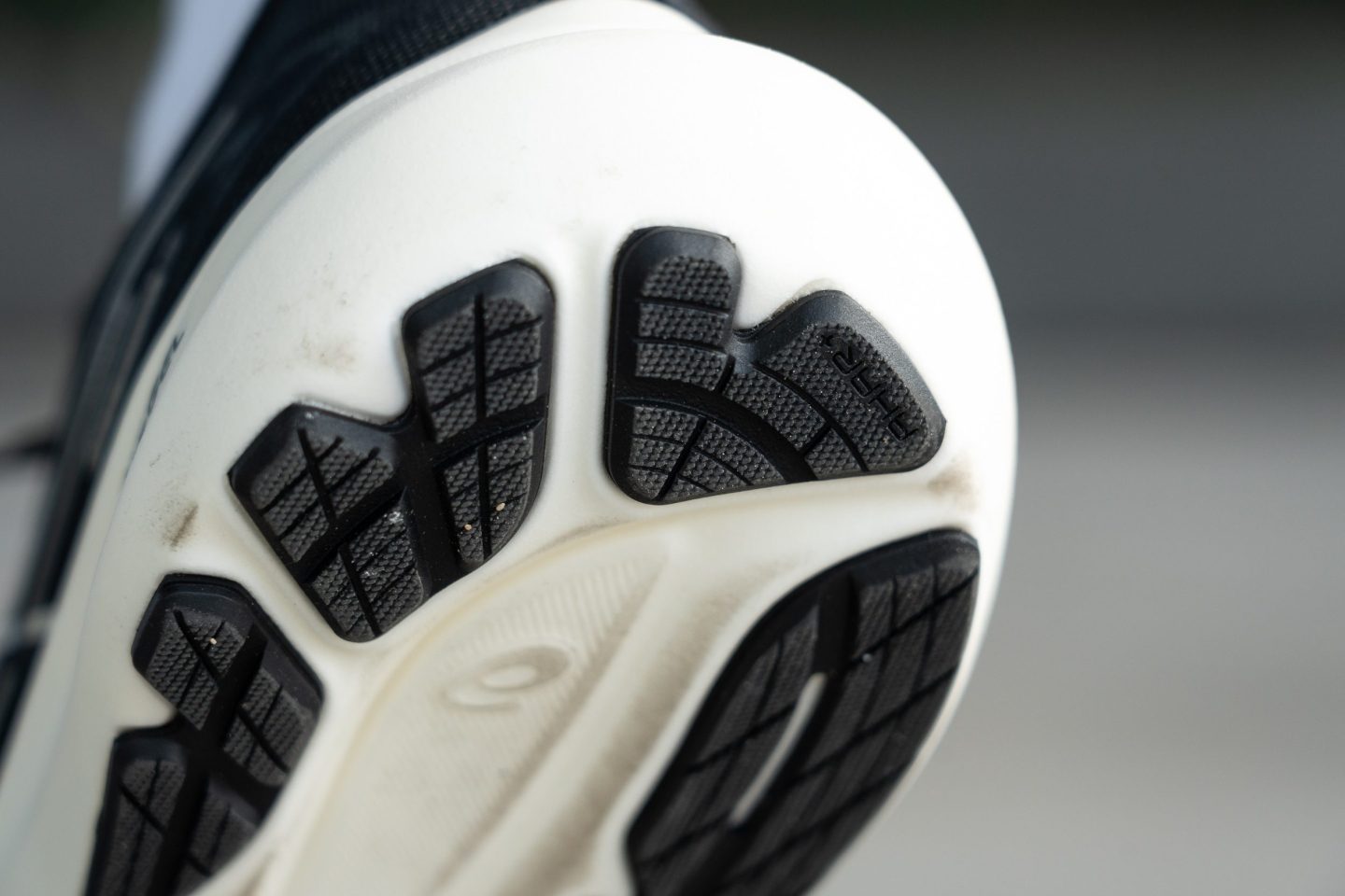 Cut in half: ASICS GT 2000 13 Review (2024) | RunRepeat