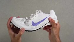 Cut in half: Nike Dragonfly 2 Review | RunRepeat