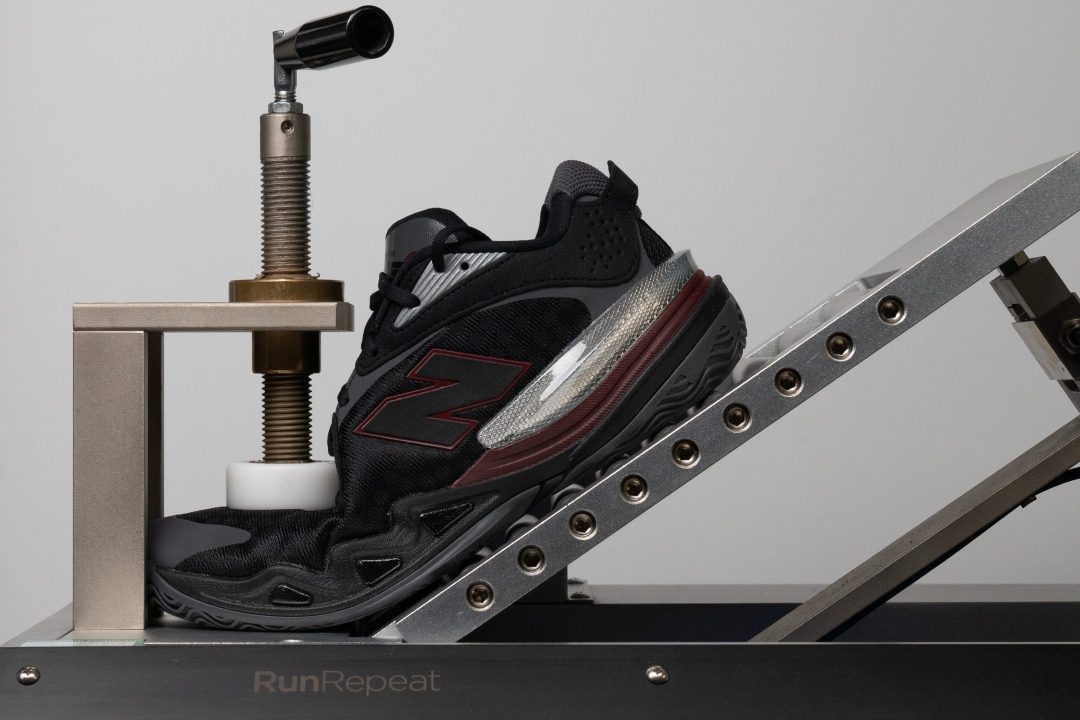Cut in half: New Balance Hesi Low v2 Review (2026) | RunRepeat