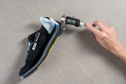 Cut in half: New Balance FuelCell 996 v6 Review | RunRepeat