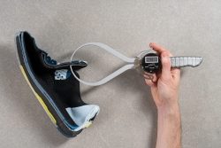 Cut in half: New Balance FuelCell 996 v6 Review | RunRepeat