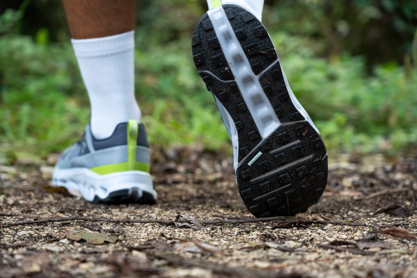 Cut in half: On Cloudhorizon Waterproof Review (2024) | RunRepeat