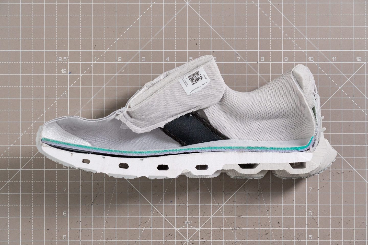 Cut in half: On Cloudflyer 5 Review | RunRepeat