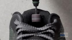 Cut in half: NNormal Kjerag Review | RunRepeat