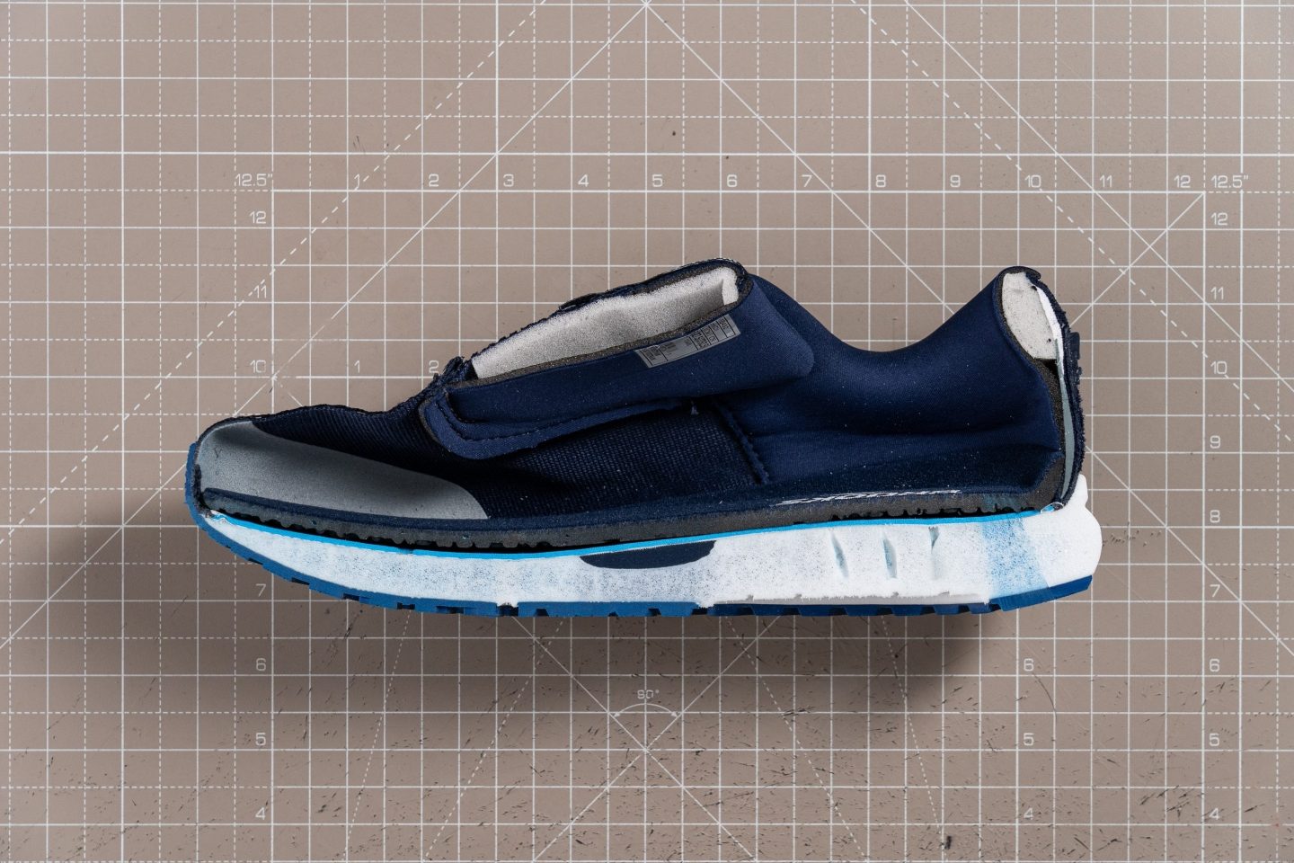 Cut in half: Brooks Beast GTS 24 Review | RunRepeat