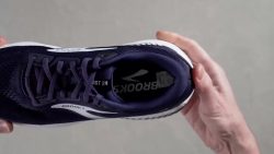 Cut in half: Brooks Beast GTS 24 Review | RunRepeat