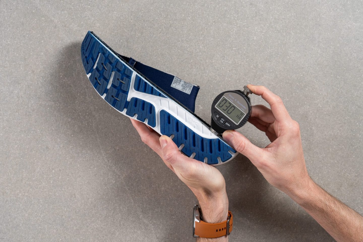 Cut in half: Brooks Beast GTS 24 Review | RunRepeat