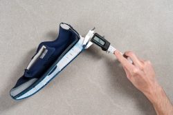 Cut in half: Brooks Beast GTS 24 Review | RunRepeat
