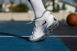 Cut in half: Nike Giannis Freak 6 Review | RunRepeat