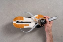 Cut in half: On Cloudnova Form 2 Review | RunRepeat