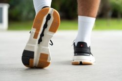 Cut in half: On Cloudnova Form 2 Review (2024) | RunRepeat