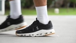 Cut in half: On Cloudnova Form 2 Review | RunRepeat