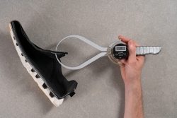 Cut in half: On Cloudnova Form 2 Review | RunRepeat