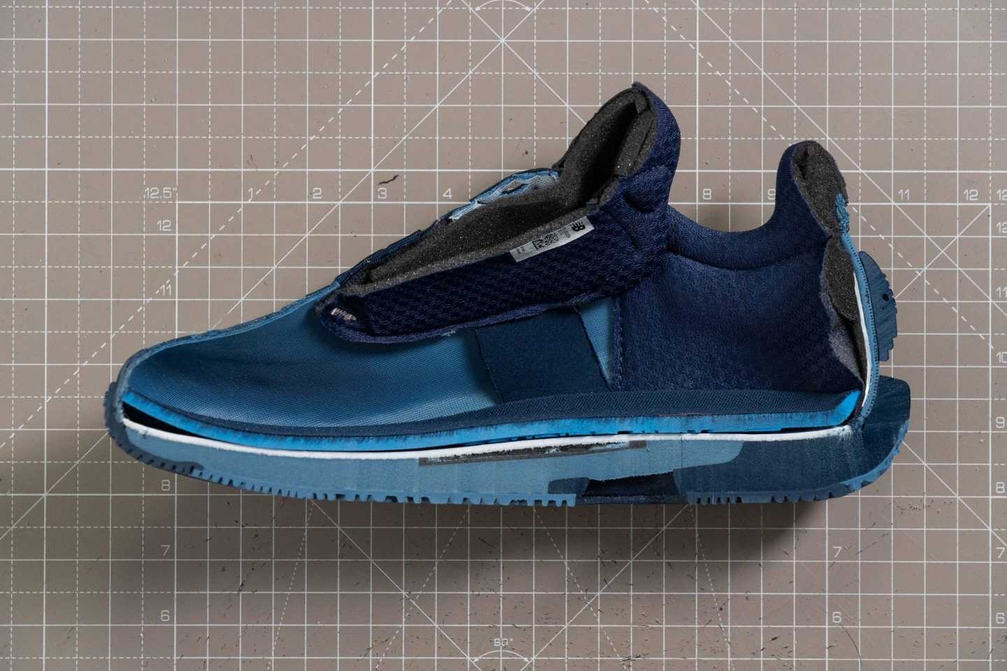 Cut in half: New Balance TWO WXY V5 Review | RunRepeat