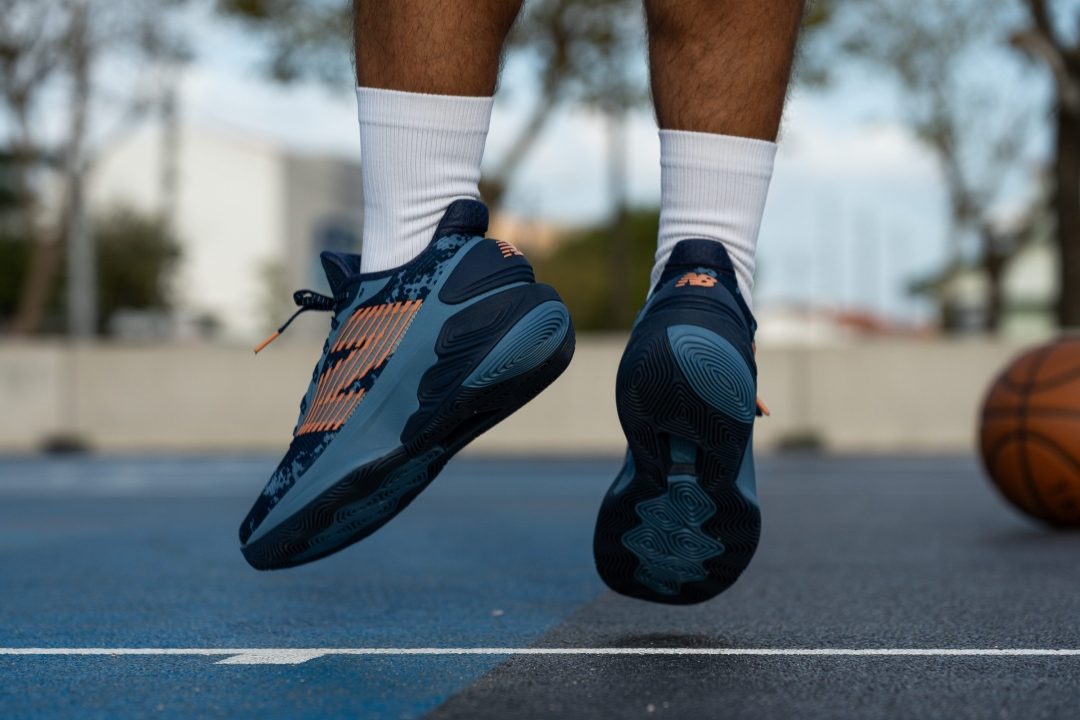 Cut in half: New Balance TWO WXY V5 Review (2024) | RunRepeat