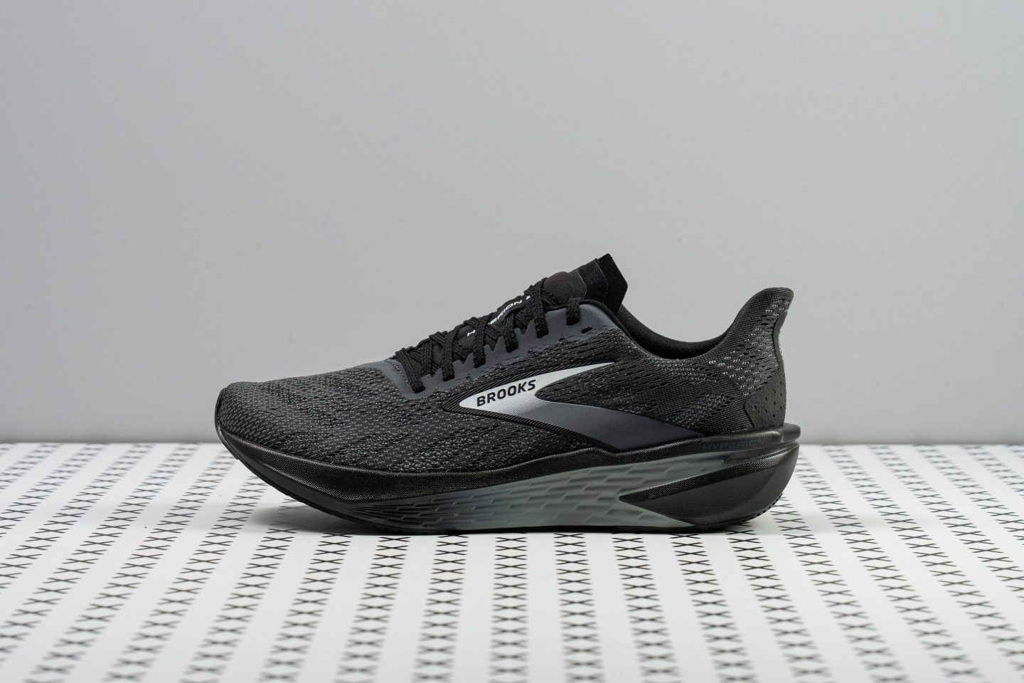 Cut in half: Brooks Hyperion 2 Review (2024) | RunRepeat