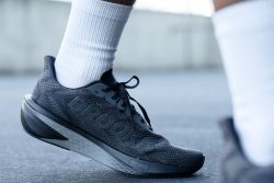 Cut in half: Brooks Hyperion 2 Review | RunRepeat