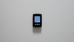 Cut in half: Brooks Hyperion 2 Review (2024) | RunRepeat