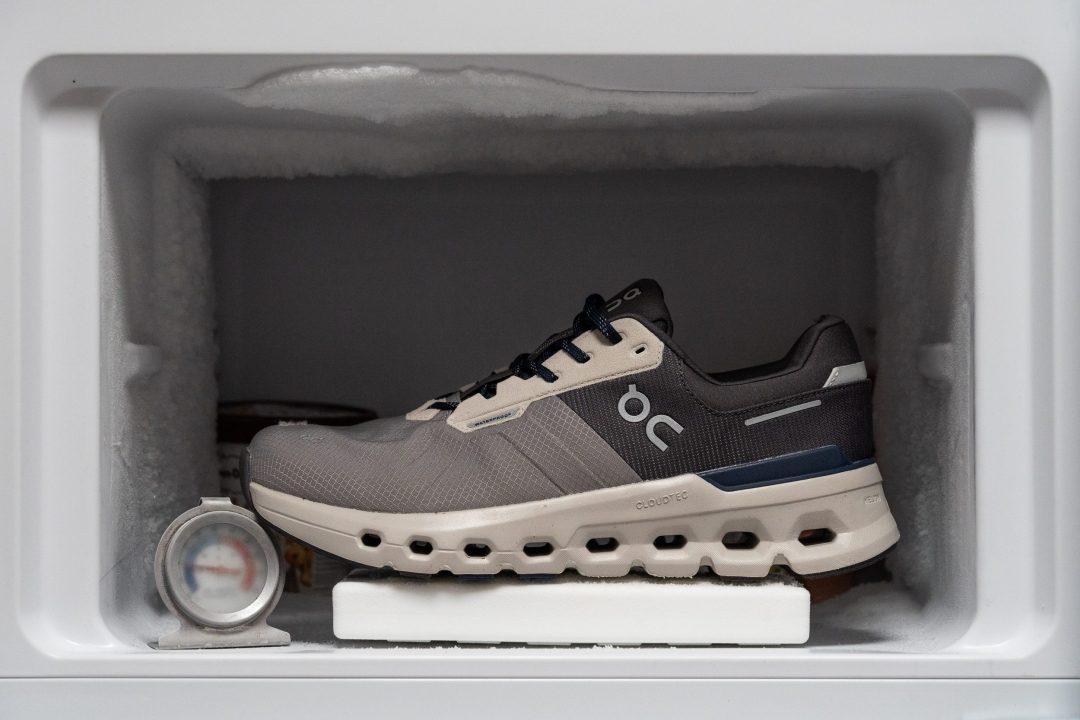 Cut in half: On Cloudrunner 2 Waterproof Review (2024) | RunRepeat