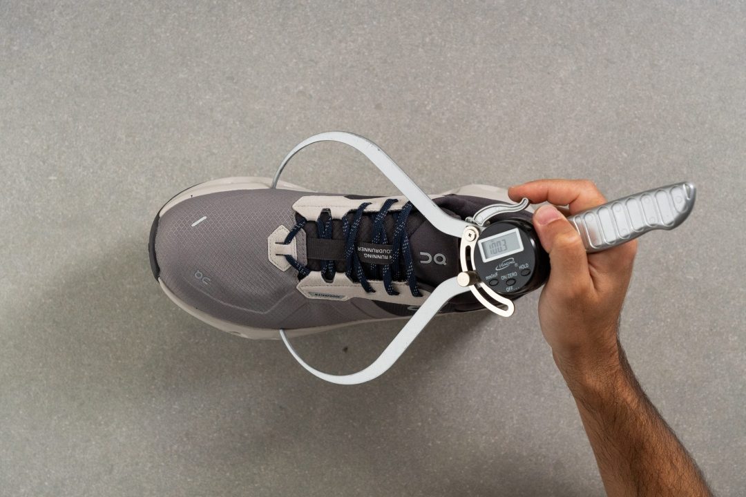 Cut in half: On Cloudrunner 2 Waterproof Review (2024) | RunRepeat