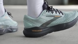 7 Best Stability Running Shoes in 2025 | RunRepeat