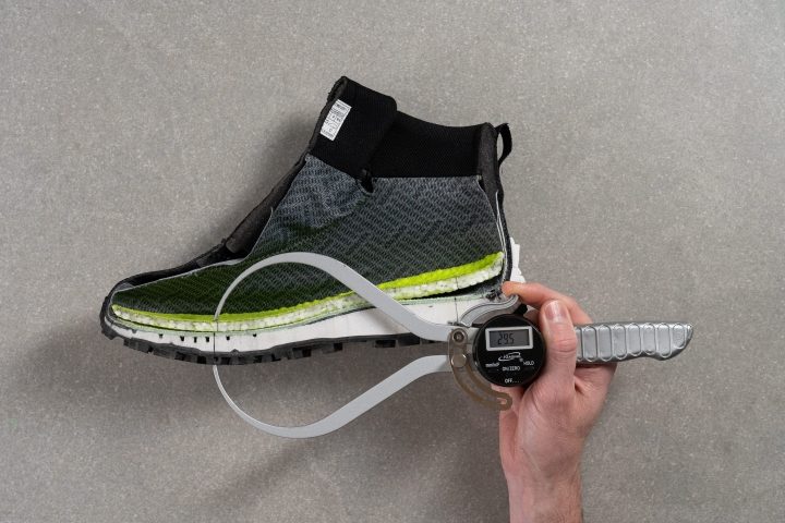 Cut in half: Inov8 Roclite Pro Mid GTX Review (2024) | RunRepeat