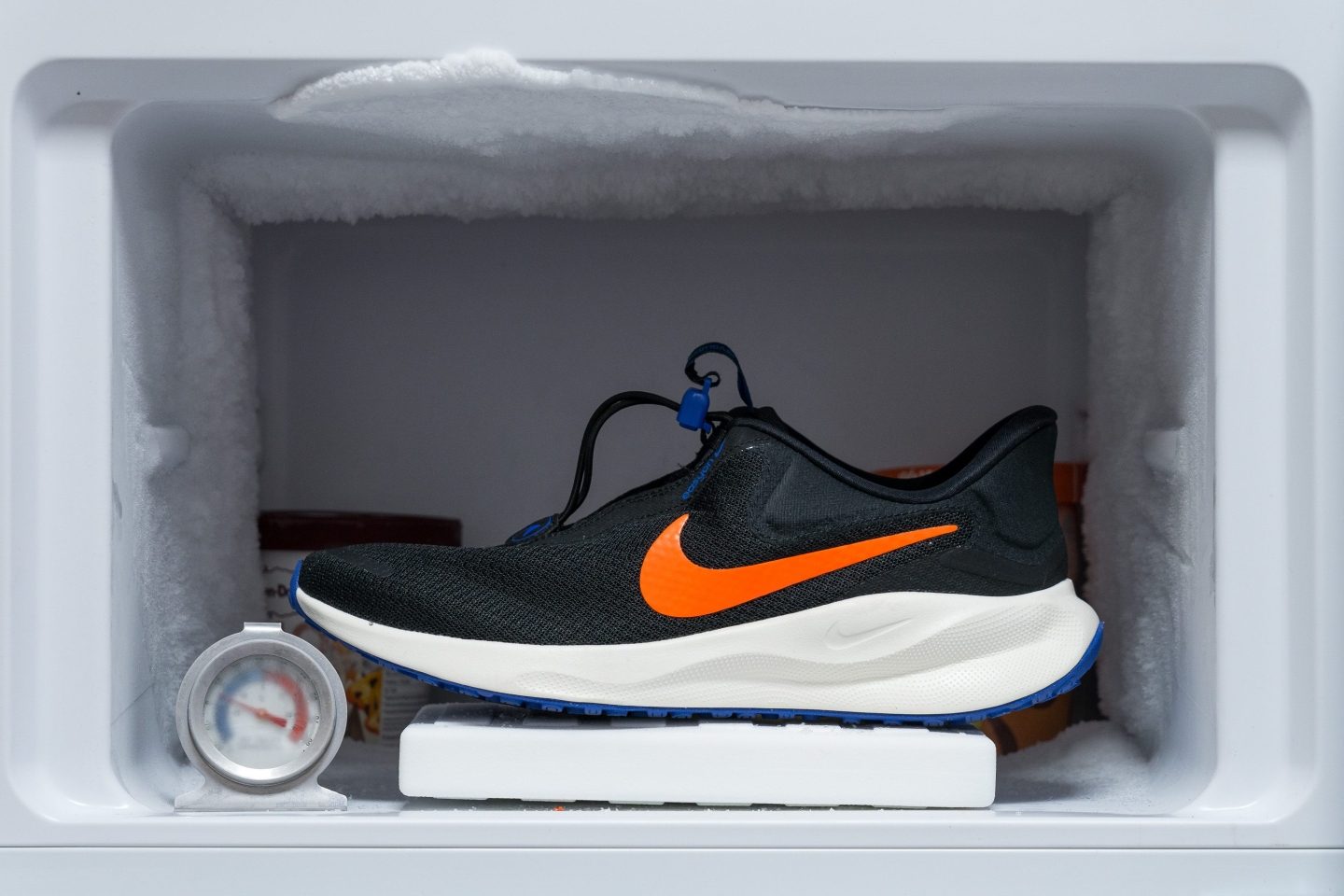 Cut in half: Nike Revolution 7 EasyOn Review (2024) | RunRepeat