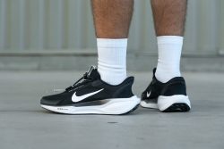 Cut in half: Nike Pegasus EasyOn Review | RunRepeat