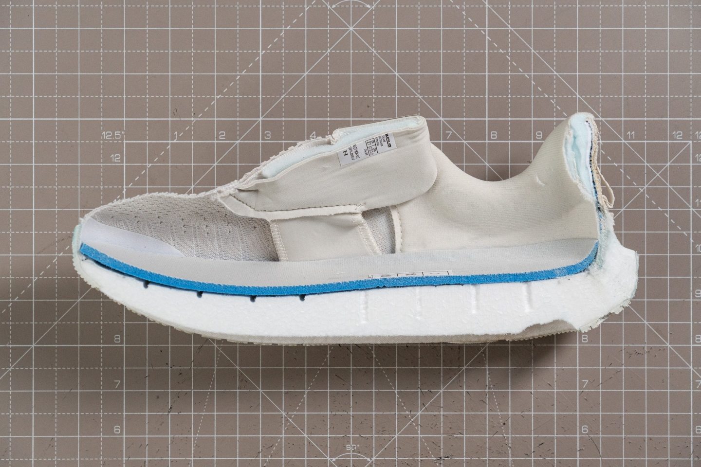 Cut in half: Under Armour Infinite Elite Review (2025) | RunRepeat