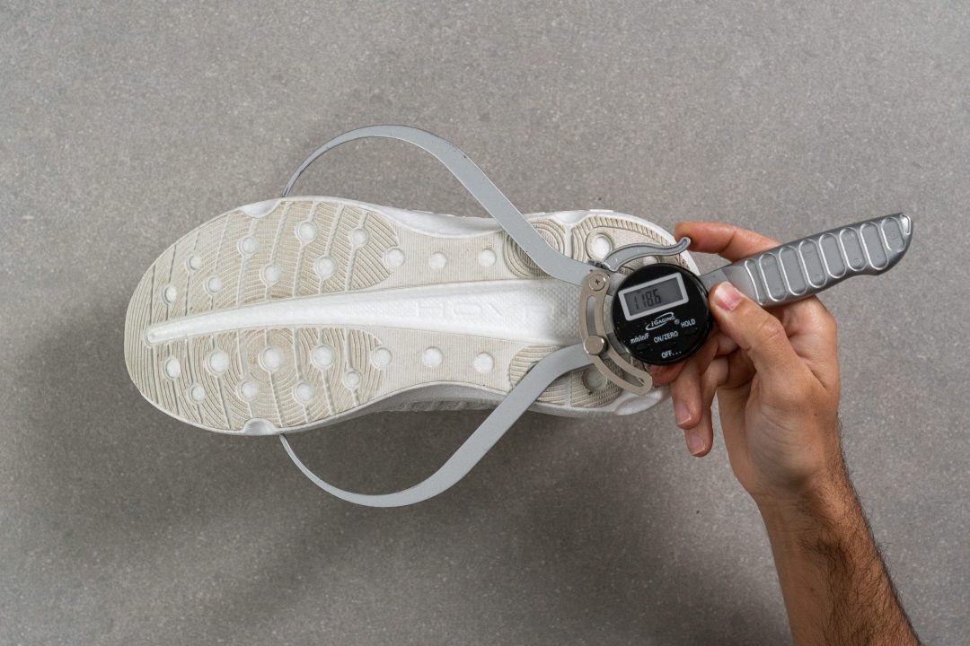 Cut in half: Under Armour Infinite Elite Review (2025) | RunRepeat