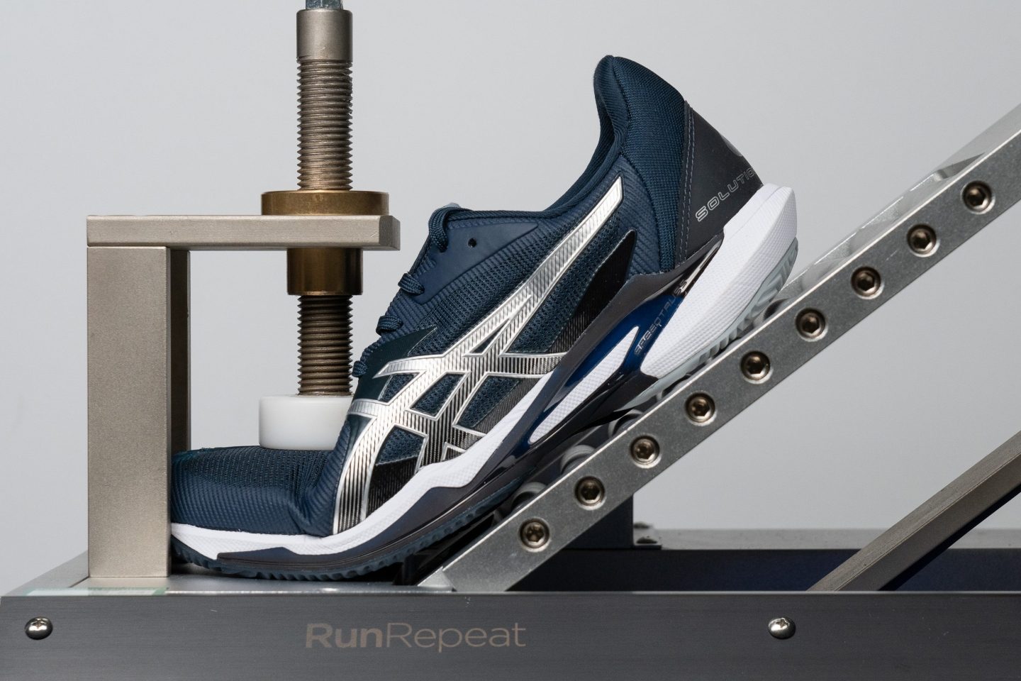 Cut in half: Asics Solution Speed FF 3 Clay Review (2025) | RunRepeat