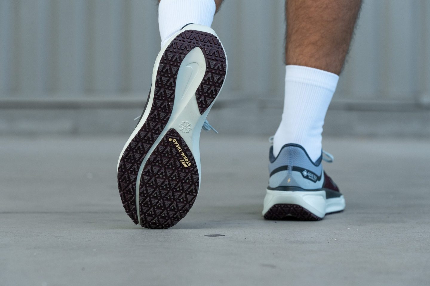 Cut in half: Nike Pegasus 41 GTX Review | RunRepeat